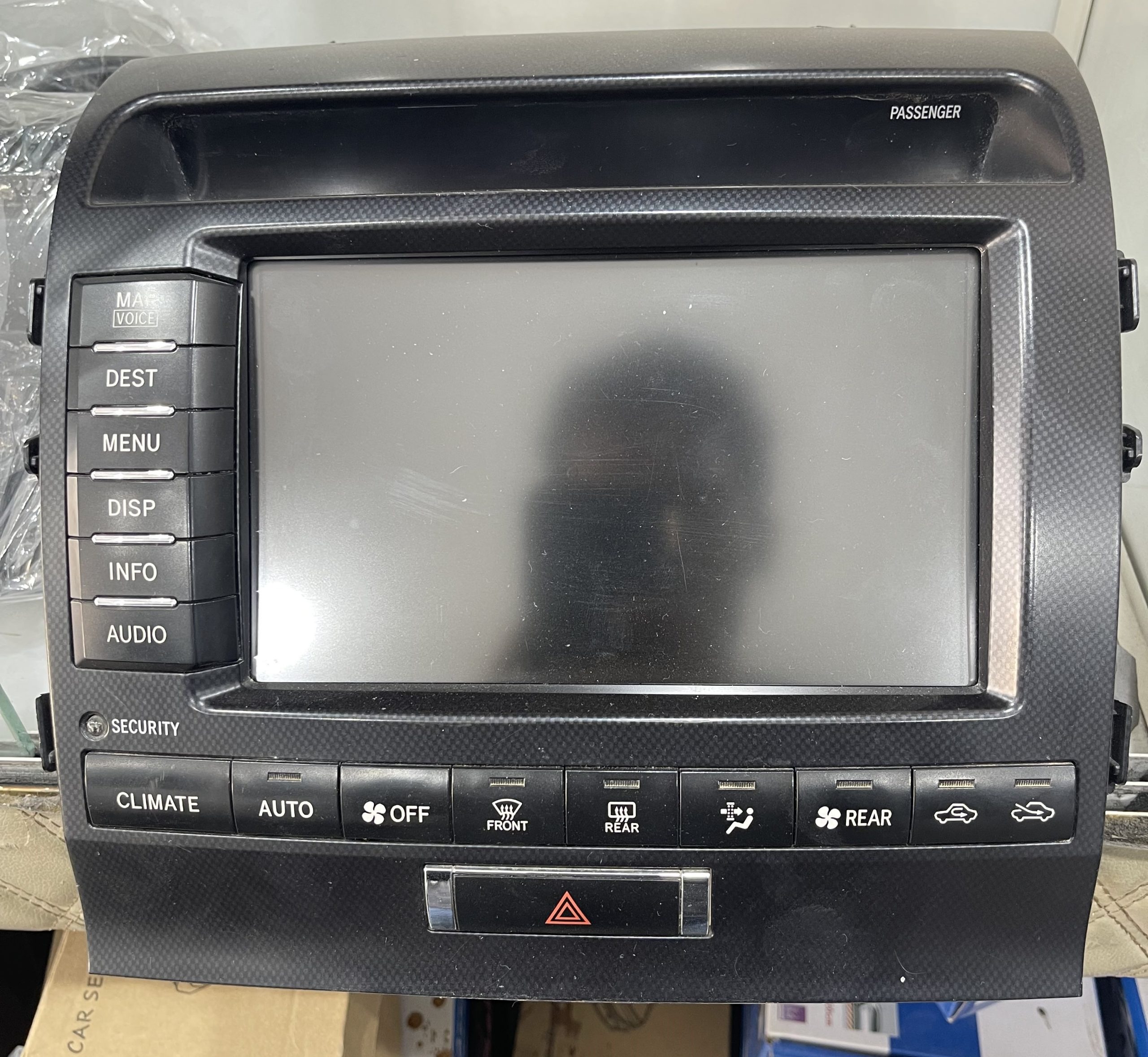 Toyota Land Cruiser VXR Original Screen (Part Number: 86111-60290, 2009 ...